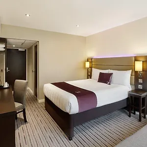 PREMIER INN LONDON WIMBLEDON - BROADWAY, LONDON